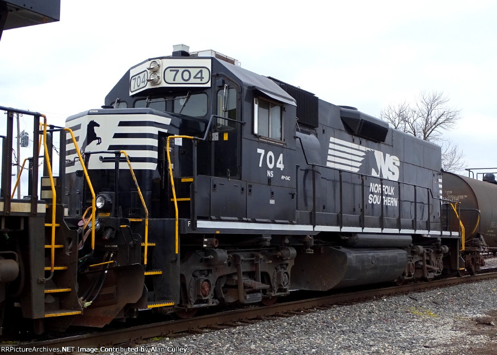 NS 704-L03